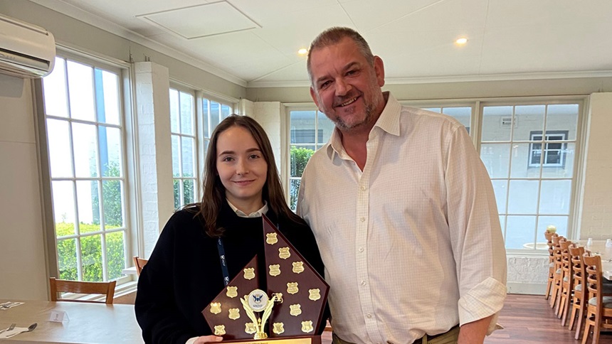 Gallagher Re's Esther David wins 2024 John Allison Award at RISC - ANZIIF